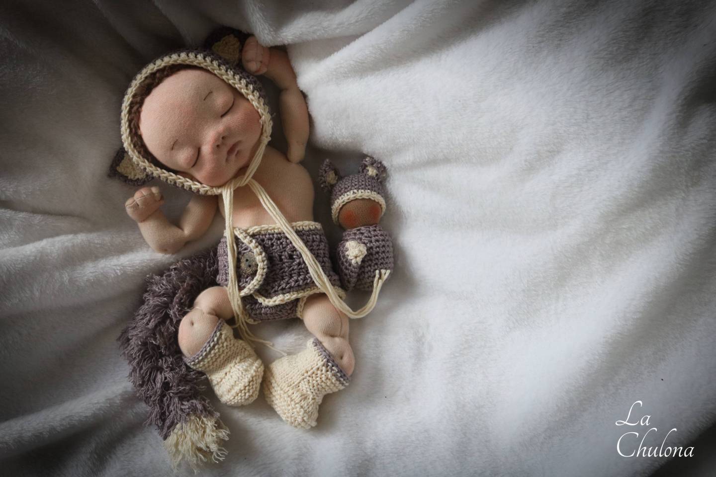 Wolfe, a sleepy baby boy ready for cuddles. – La Chulona