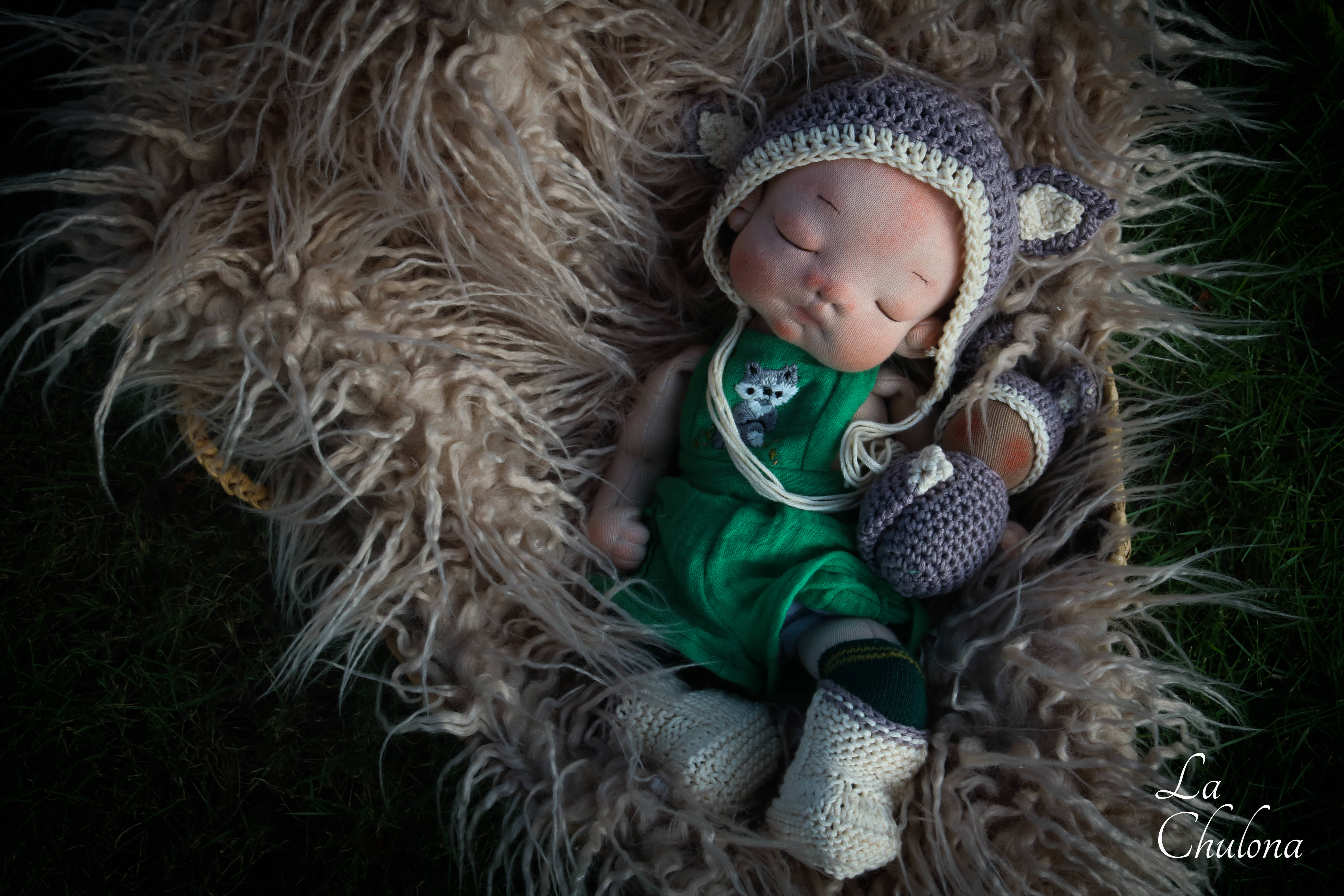 Wolfe, a sleepy baby boy ready for cuddles. – La Chulona